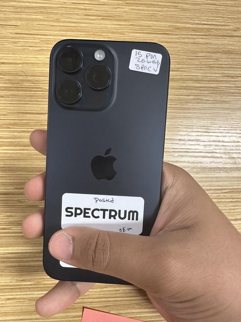 Apple iPhone 15 Pro Max - Spectrum, Blue, 256GB, A2849 - LYGJ26538 - Swappa
