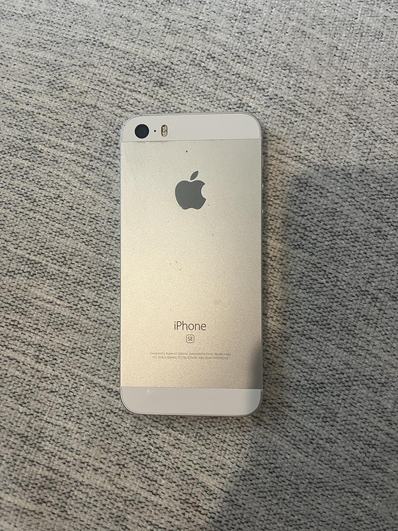Apple iPhone SE 1st Gen 2016 - Unlocked, Silver, 64GB, A1662 ...