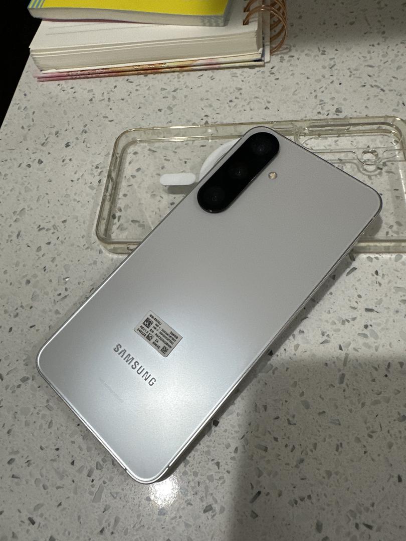 Samsung Galaxy S24 Plus - Unlocked, Gray, 256GB, 12GB, SM-S926U1 ...