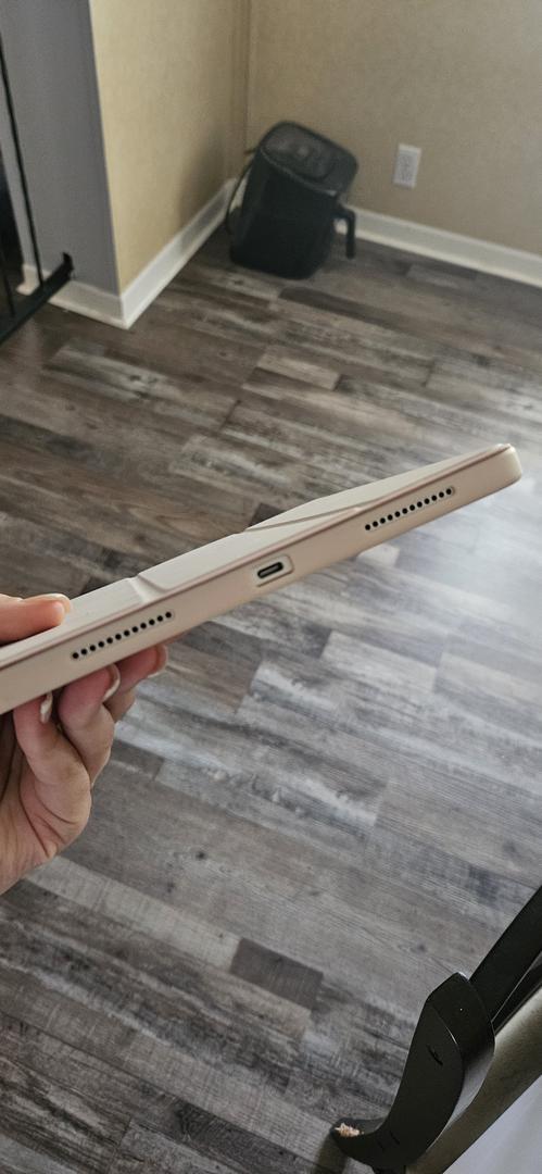 Apple iPad Air 5th Gen - Unlocked, Starlight, 64GB, A2589 - LYGO93490 ...