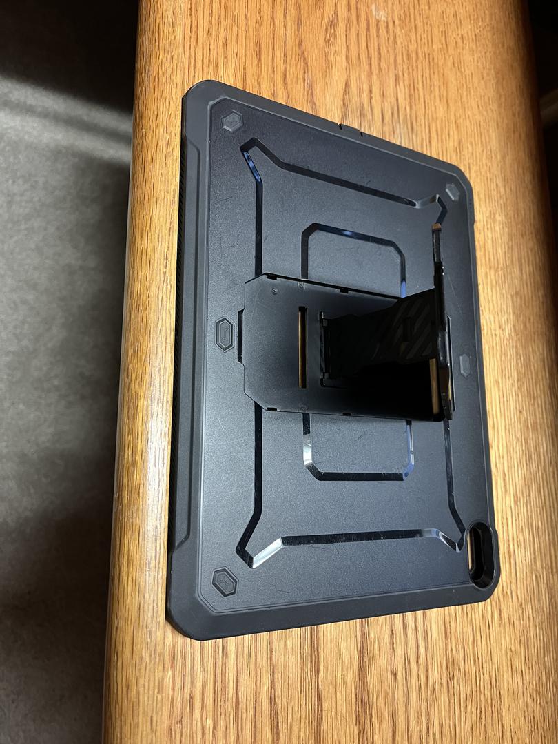 Apple iPad Pro 11" 2018 - Unlocked, Gray, 256GB, A2013 - LYGP47056 - Swappa