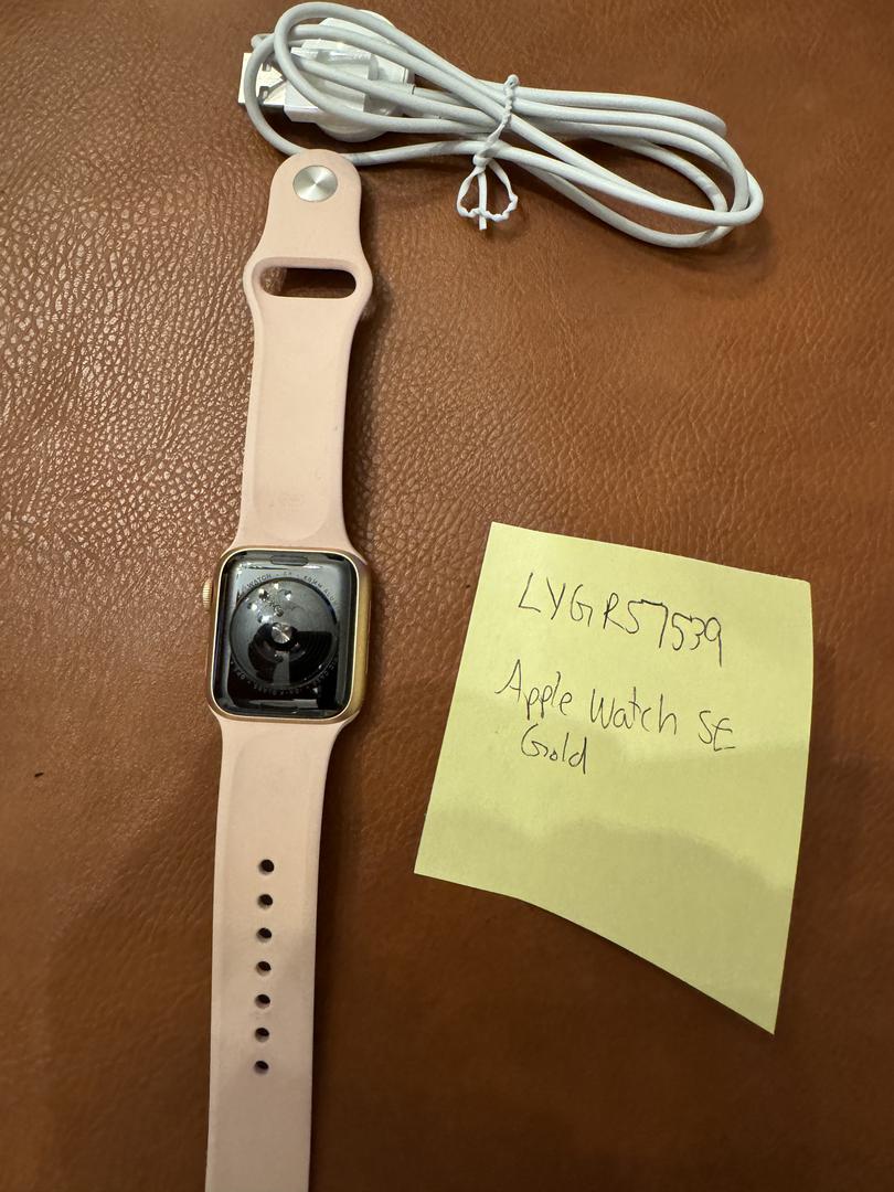 Apple Watch SE 1st Gen 40mm - Gold, A2351 - GPS, Aluminum - LYGR57539 ...