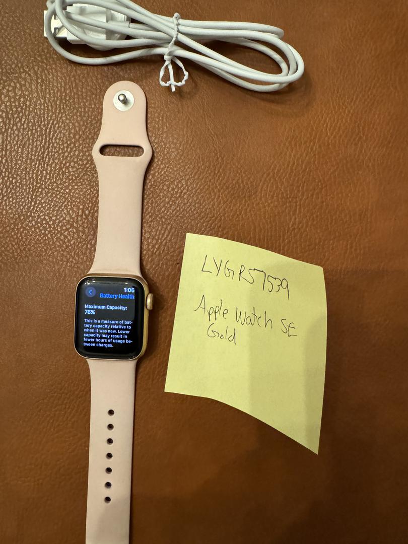 Apple Watch SE 1st Gen 40mm - Gold, A2351 - GPS, Aluminum - LYGR57539 ...