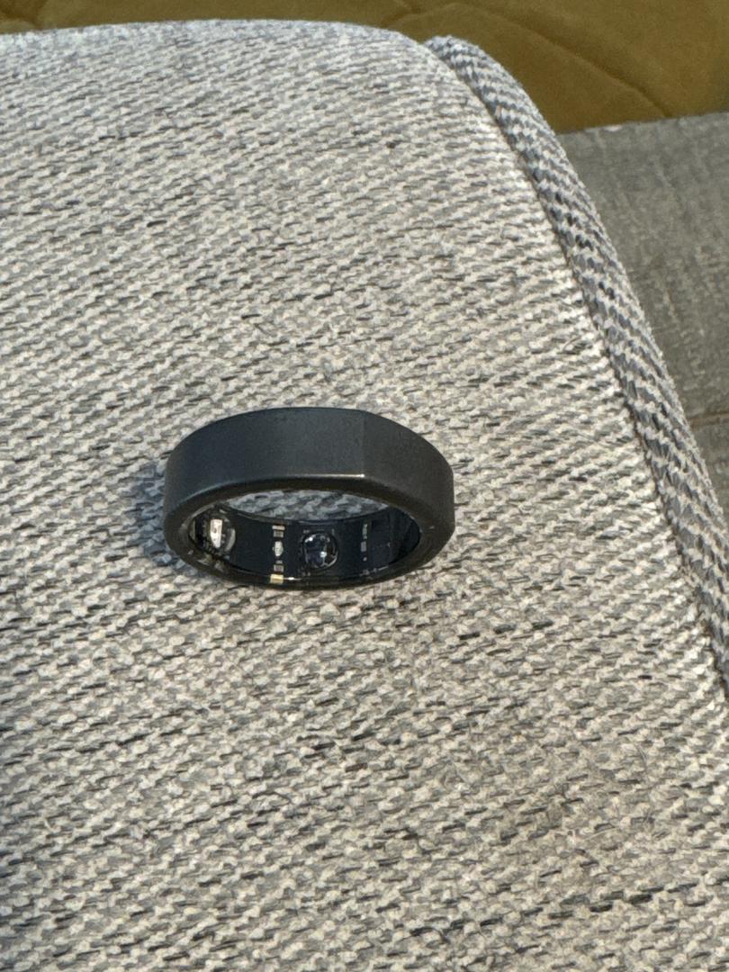 Oura Ring Gen 3 - Black, Size 3, Heritage - LYGZ72274 - Swappa