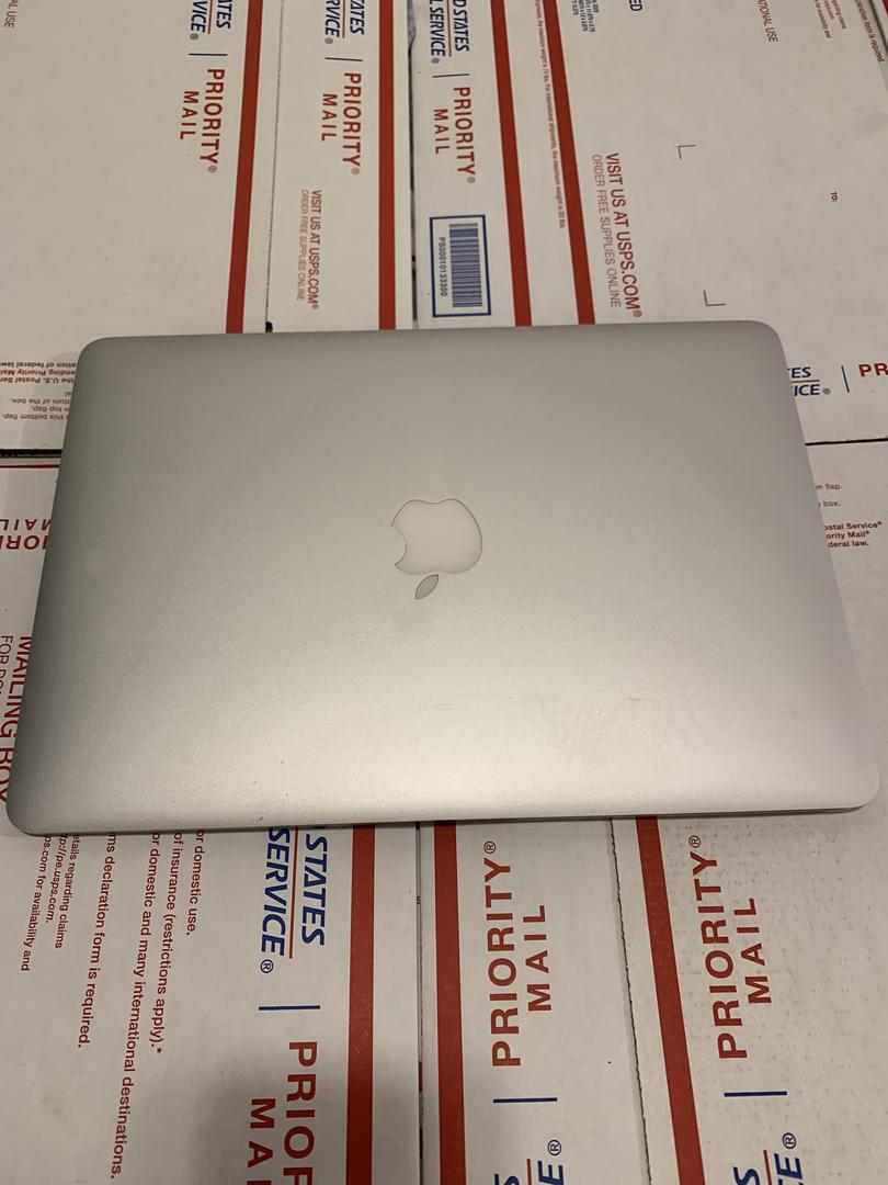 MacBook Air 2017 - 13" - I5, Silver, 128GB, 8GB - LYHB62179 - Swappa