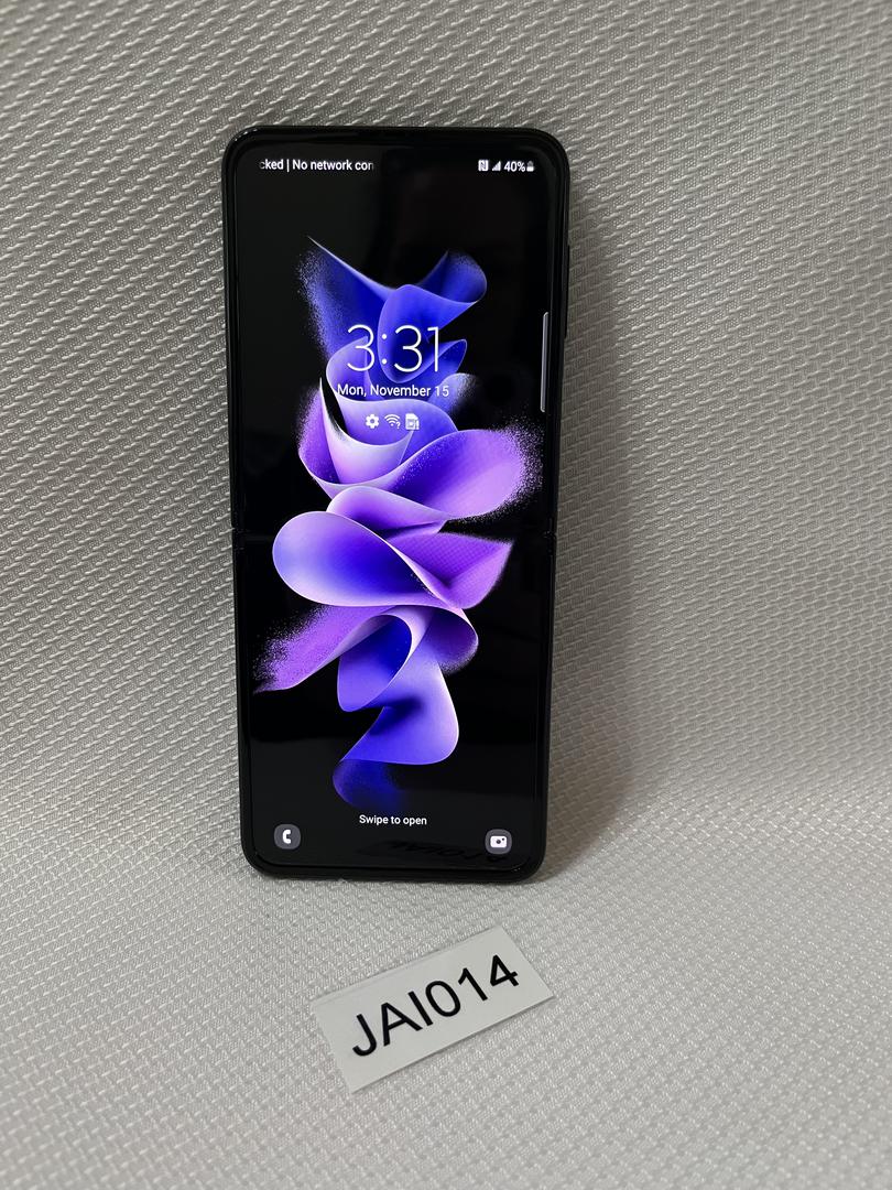 Samsung Galaxy Z Flip3 5G - Unlocked, Black, 128GB, 8GB, SM-F711U1 ...