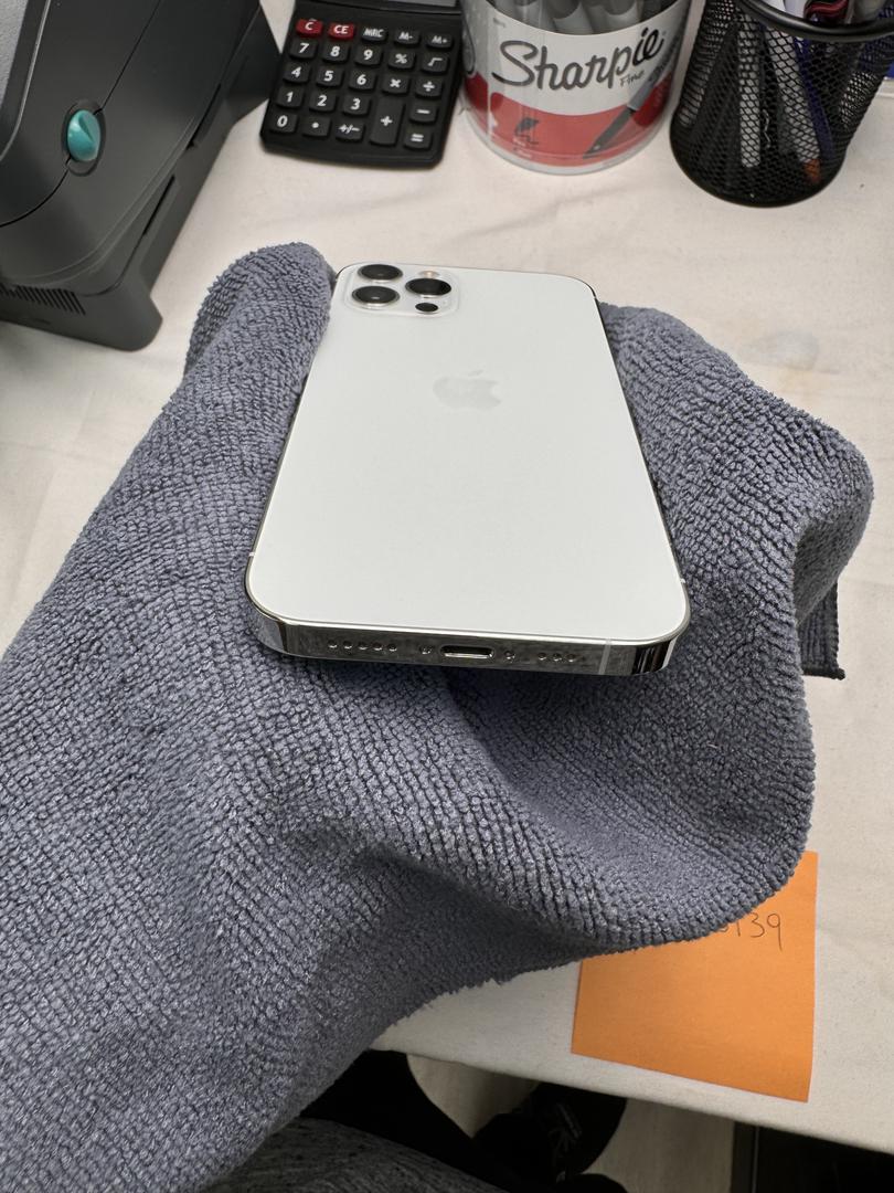 Apple iPhone 12 Pro - Unlocked, Silver, 256GB, A2341 - LYHD20139 - Swappa