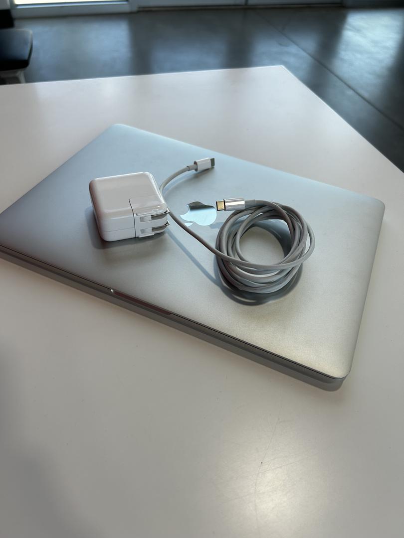 MacBook Pro 2019 - 13 inch - Guide, Specs, Prices, and More - Swappa