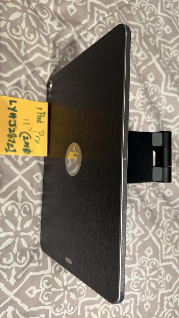 Apple iPad Pro 11" 2018 - Unlocked, Silver, 256GB, A2013 - LYHJ28721 ...