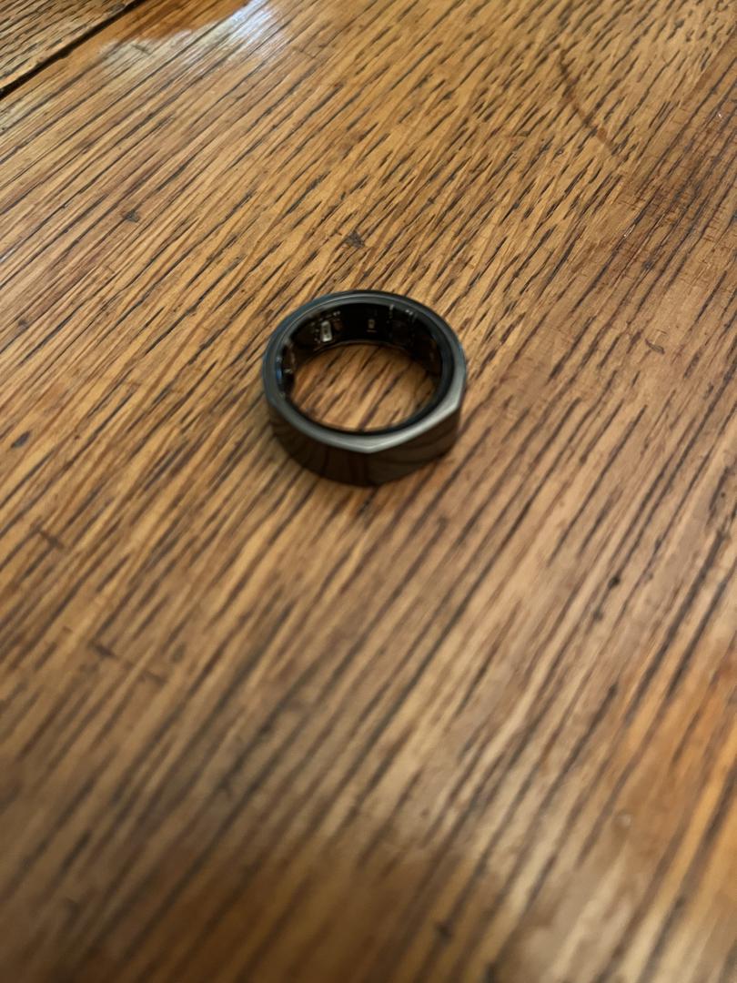 Oura Ring Gen 3 - Black, Size 3, Heritage - LYHS71357 - Swappa
