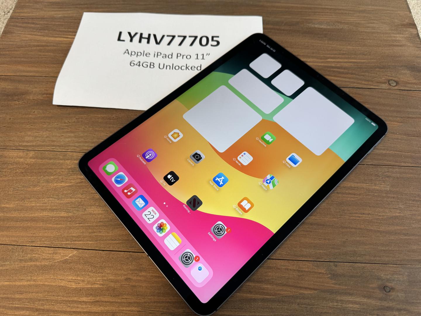 Apple iPad Pro 11" 2018 - Unlocked, Gray, 64GB, A2013 - LYHV77705 - Swappa