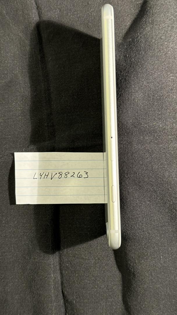 Apple iPhone 8 Plus - Unlocked, Silver, 64GB, A1864 - LYHV88263 - Swappa