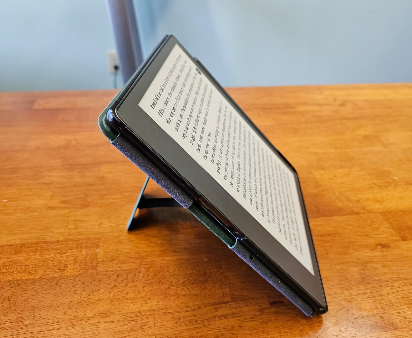 Amazon Kindle Scribe 10.2" - 32GB - LYHY40336 - Swappa