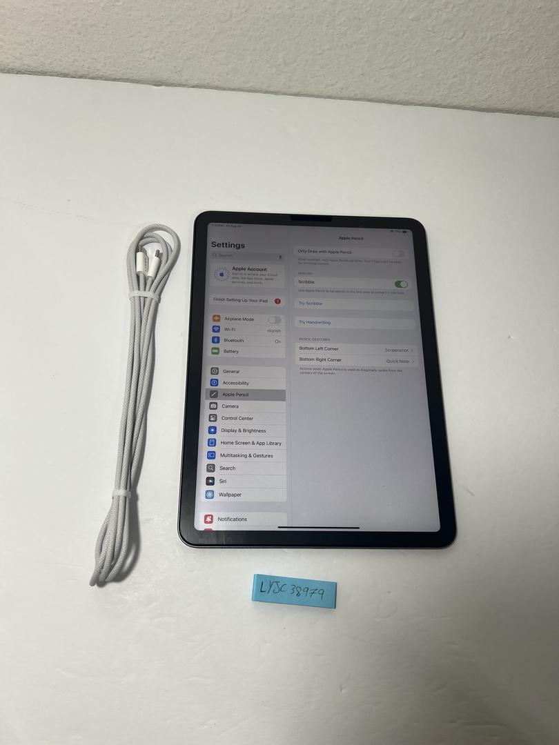 Apple iPad Air 5th Gen - Wi-Fi, 256GB, Gray, A2588 - LYJC38979 - Swappa