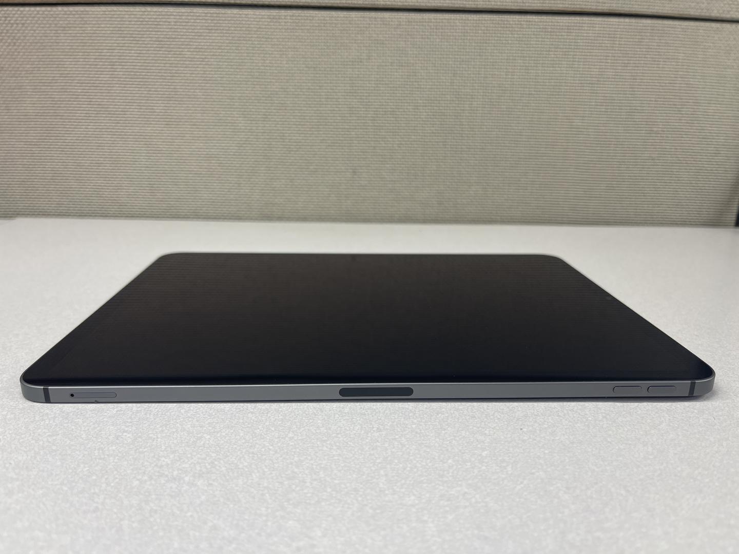 Apple iPad Pro 11" 2018 - Unlocked, Gray, 256GB, A2013 - LYJS73317 - Swappa