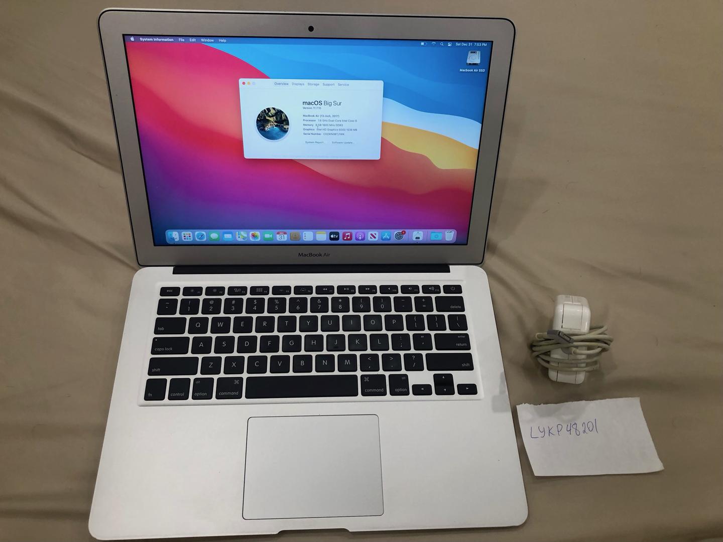 MacBook Air 2017 - 13" - 256GB, Silver, 8GB, Intel Core i5 - LYKP48201 ...