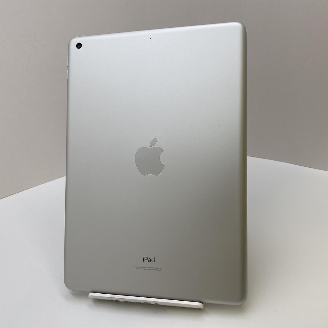 Apple iPad 8th Gen - Unlocked, Silver, 32GB, A2428 - LYLF15758 - Swappa