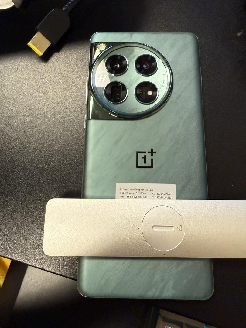 OnePlus 12 - Unlocked, Green, 512GB, 16GB, CPH2583 - LYME93270 - Swappa