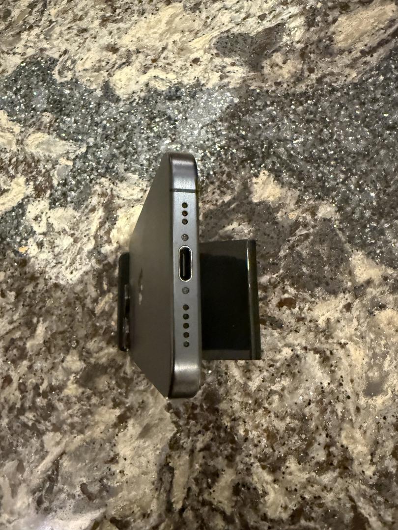 Apple iPhone 15 Pro - Unlocked, Black, 128GB, A2848 - LYMW30961 - Swappa