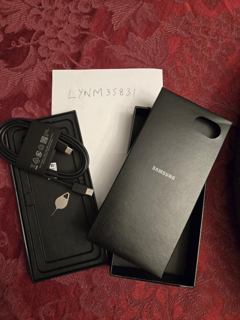 Samsung Galaxy Z Flip6 - Unlocked, Silver, 512GB, 12GB, SM-F741U1 ...
