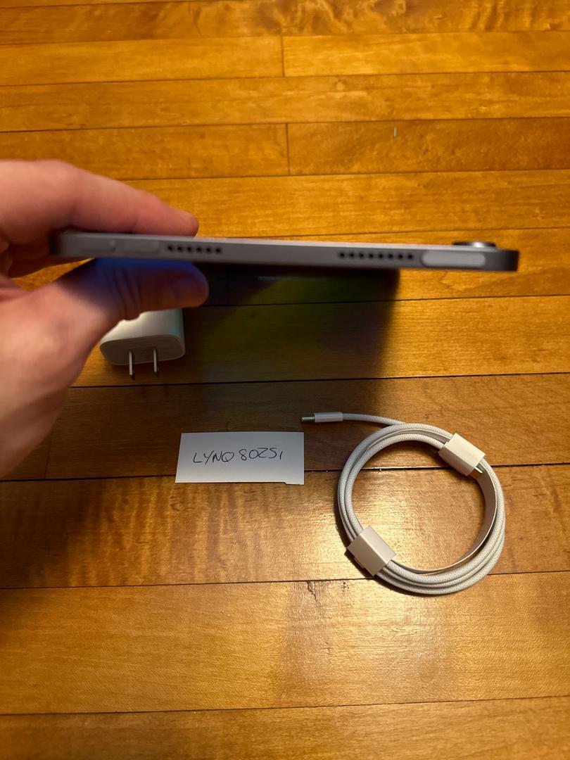 Apple iPad Mini 6th Gen - Wi-Fi, Gray, 64GB, A2567 - LYNQ80251 - Swappa