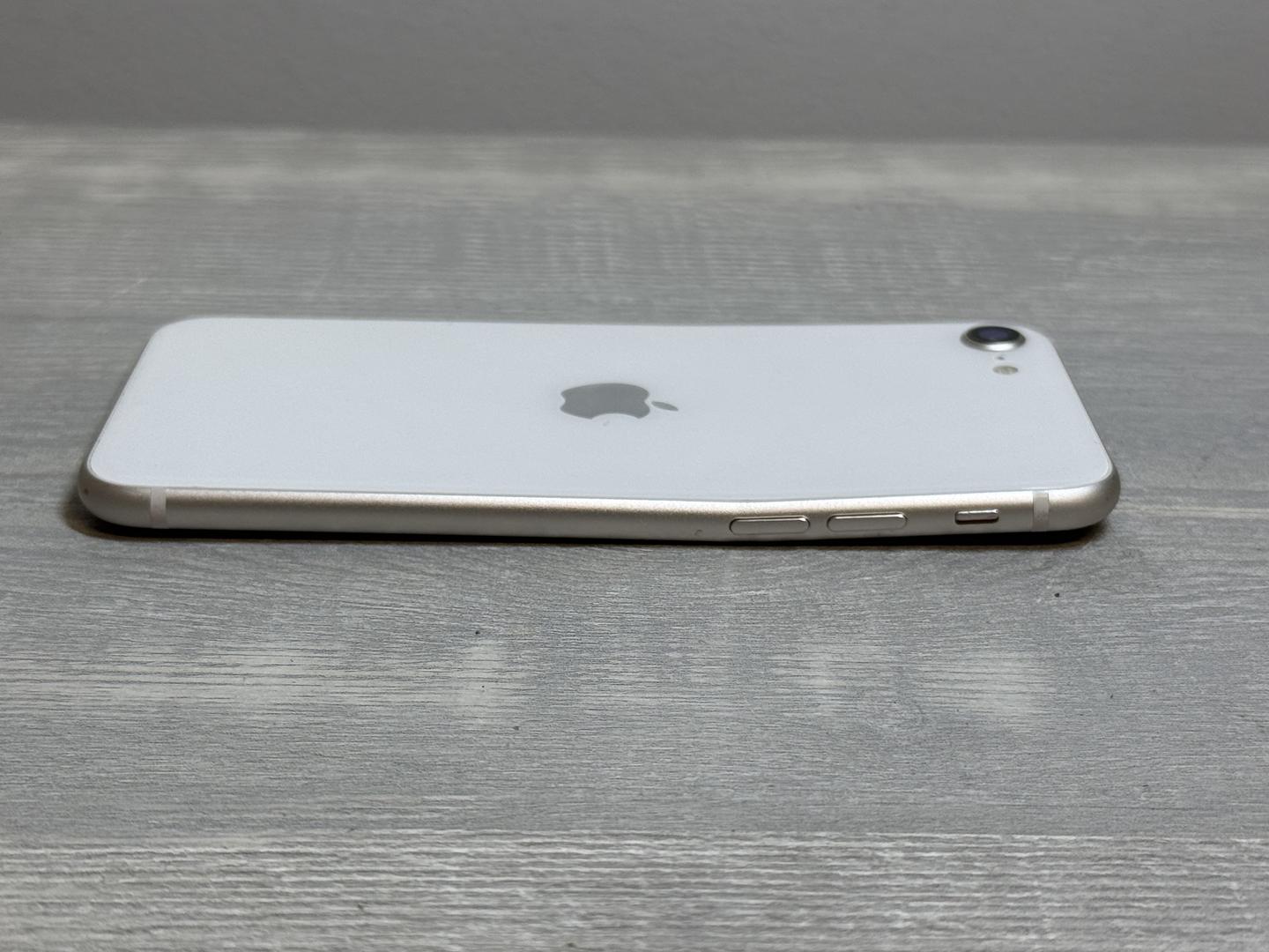 Apple iPhone SE 3rd Gen 2022 - Unlocked, Starlight, 128GB, A2595 ...