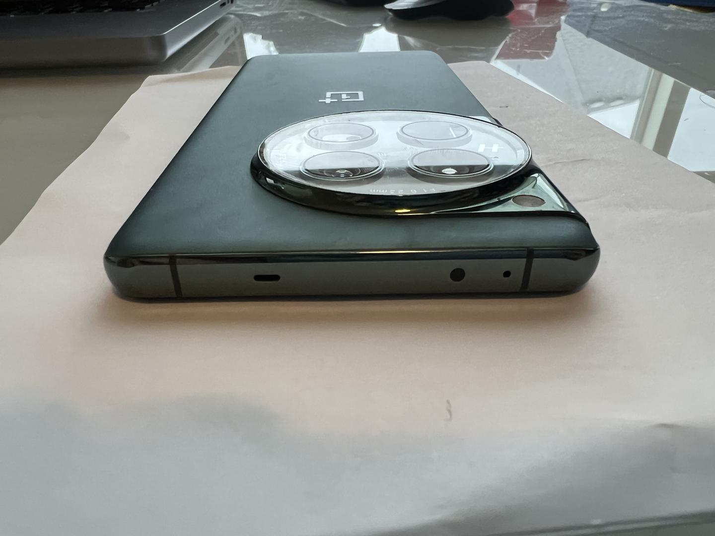 OnePlus 12 - Unlocked, Green, 512GB, 16GB, CPH2583 - LZAJ43126 - Swappa