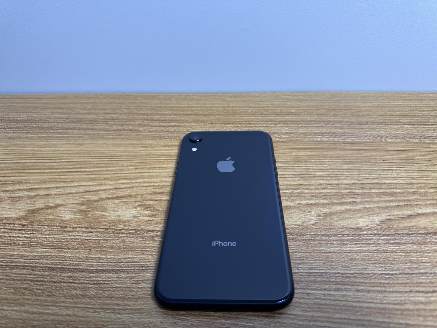 Apple iPhone Xr - Unlocked, Black, 64GB, A1984 - LZBK16935 - Swappa