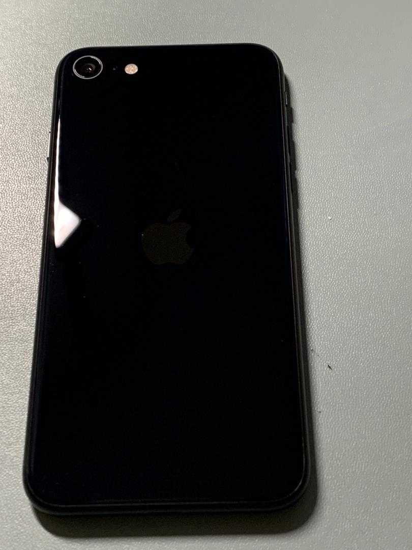 Apple iPhone SE 3rd Gen 2022 - Unlocked, Midnight, 64GB, A2595 - LZCJ85425 - Swappa