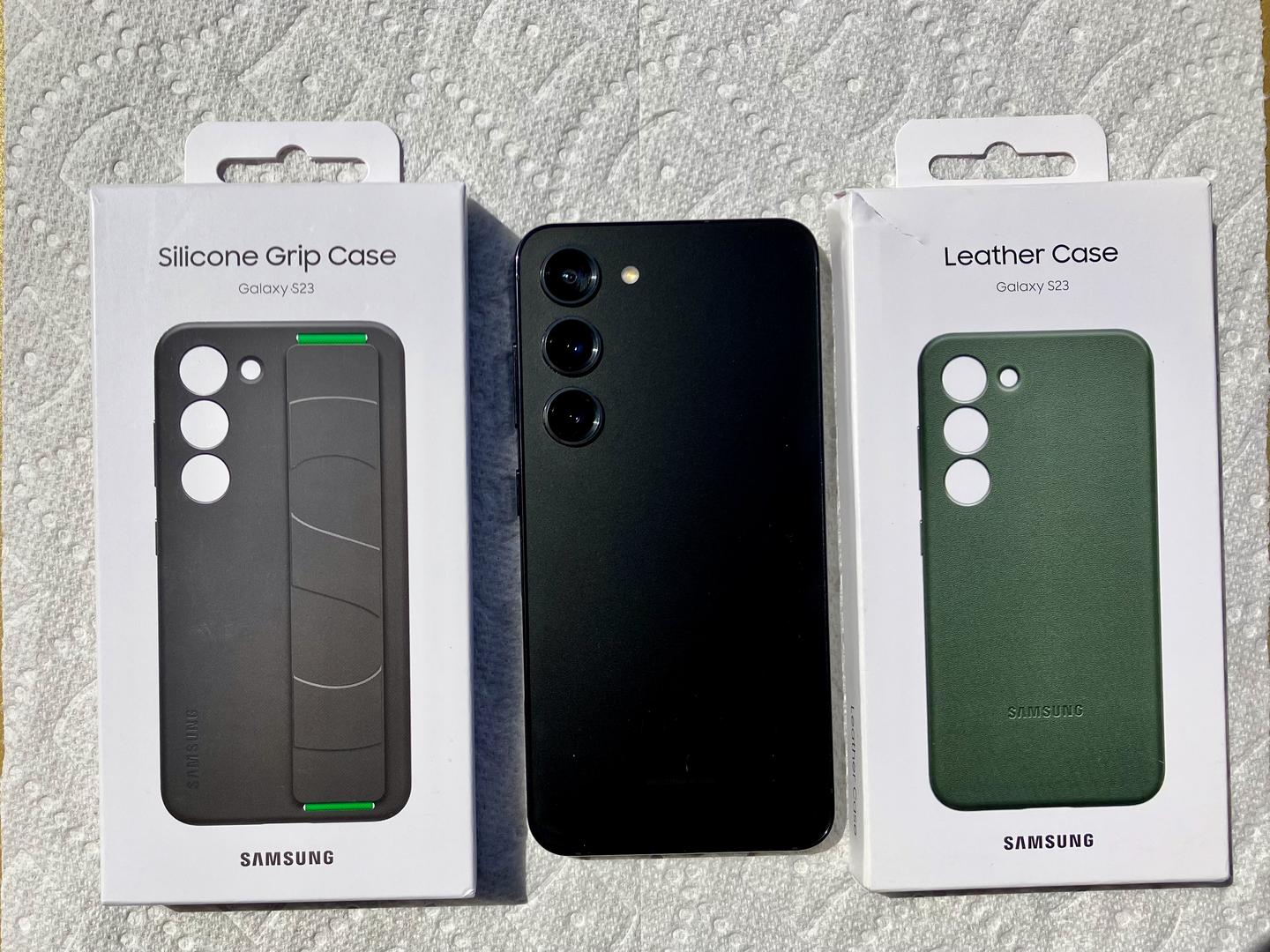 Samsung Galaxy S23 - Unlocked, Black, 128GB, 8GB, SM-S911U1 - LZDC22695 ...