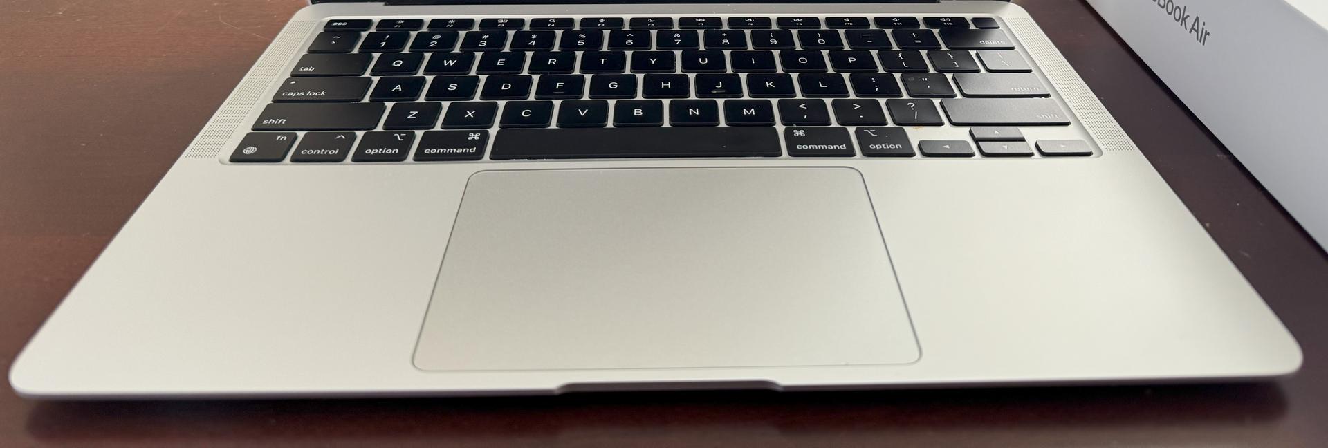MacBook Air 2020 - 13" - 256GB, Silver, 8GB, Apple M1 - LZDC95745 - Swappa