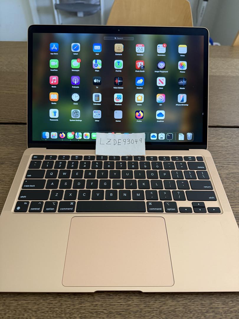 MacBook Air 2020 - 13" - Apple M1, Gold, 256GB, 8GB - LZDE93049 - Swappa