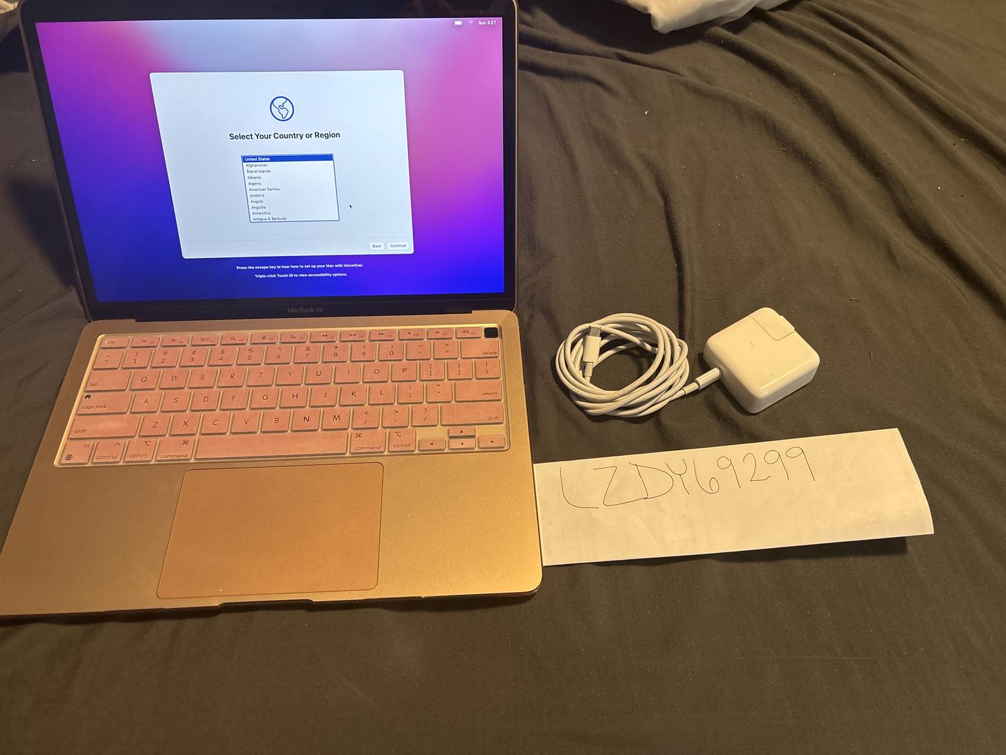 MacBook Air 2020 - 13" - 256GB, Gold, 8GB, Apple M1 - LZDY69299 - Swappa