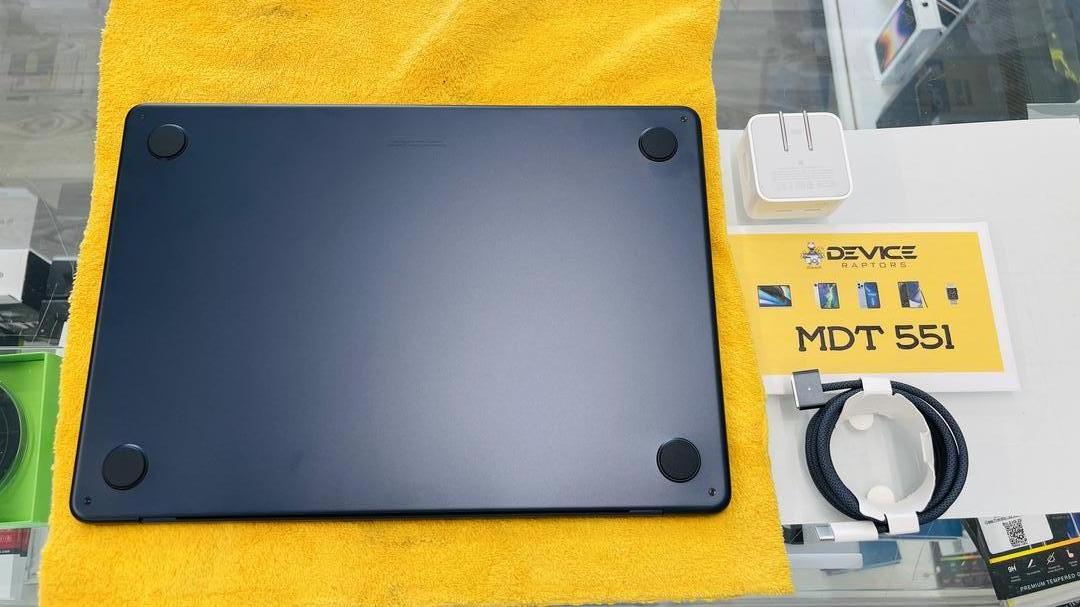 MacBook Air 2025 (M4) - 13" - Apple M4, Midnight, 512GB, 24GB ...