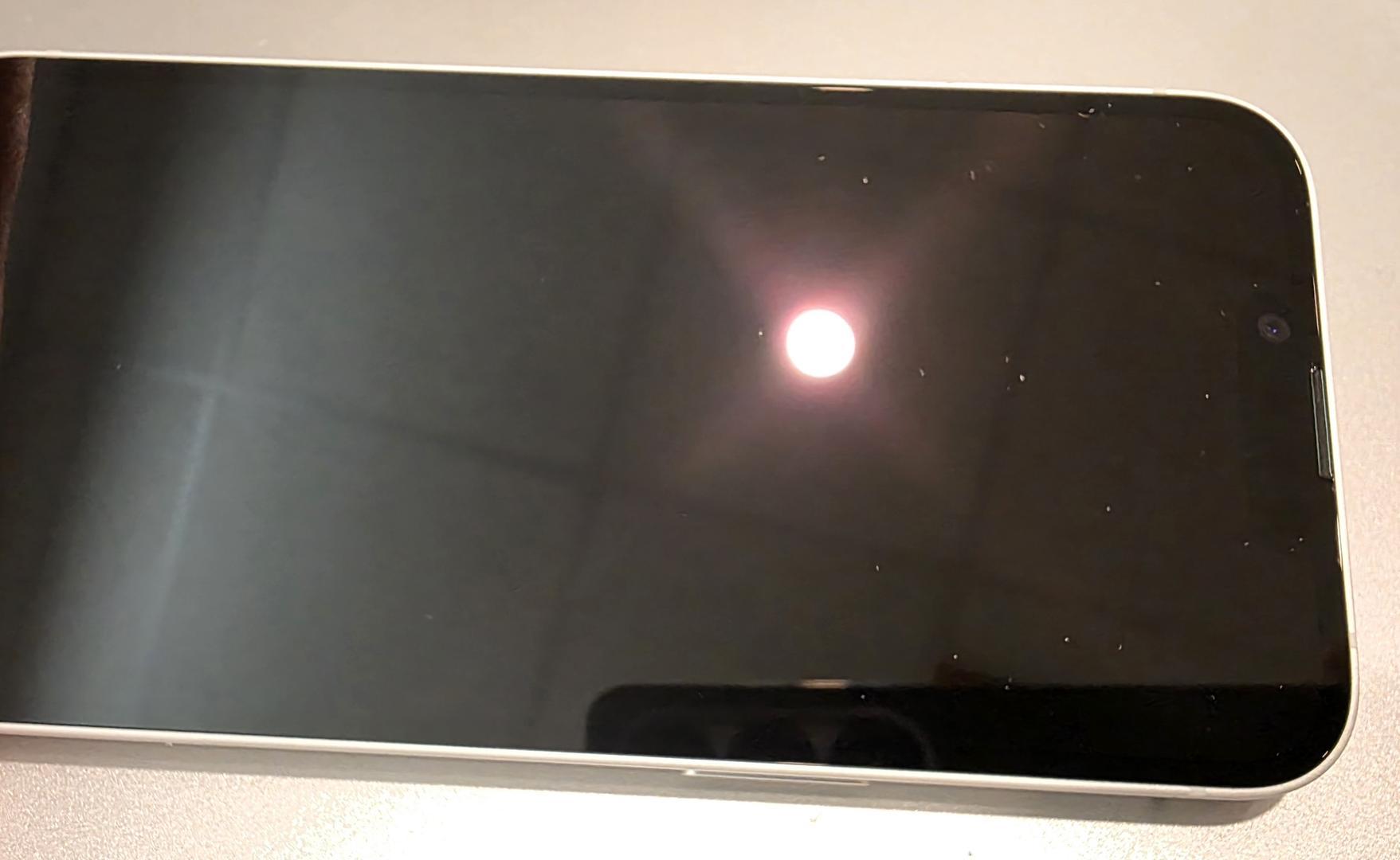 Apple iPhone 16e - Unlocked, White, 256GB, A3212 - LZMB18632 - Swappa