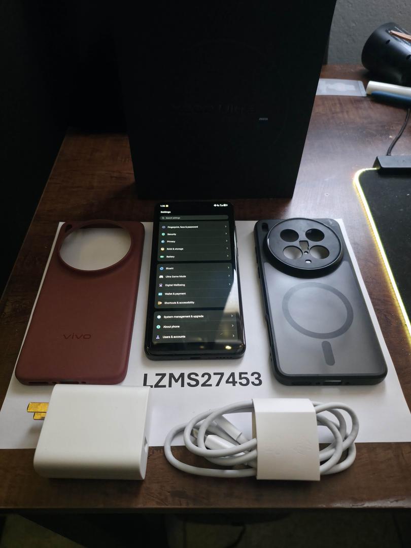 Vivo X200 Ultra - Unlocked Non-US, Red, 512GB, 16GB - LZMS27453 - Swappa