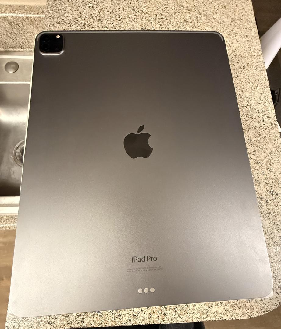 Apple iPad Pro 12.9" 6th Gen 2022 - Wi-Fi, Gray, 128GB - LZNY75840 - Swappa