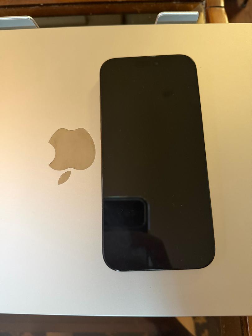 Apple iPhone 16 Pro Max - Verizon, Black, 256GB, A3084 - LZNZ35966 - Swappa